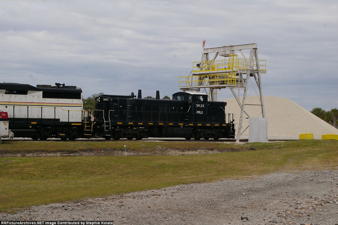 PRLX 1431 SITTING AT UNLOADER
